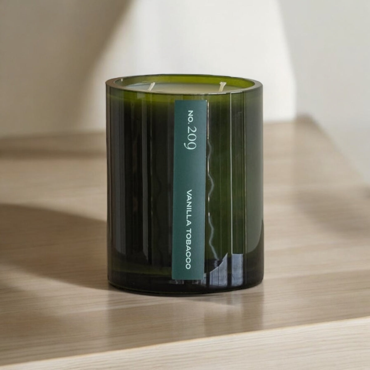 Bordan Candle | Vanilla Tobacco – Harry and Kit