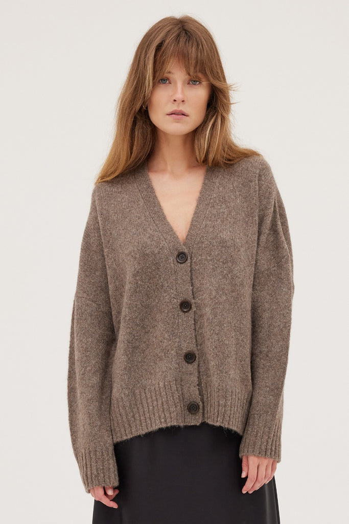 END OF SEASON SALE – Harry and Kit