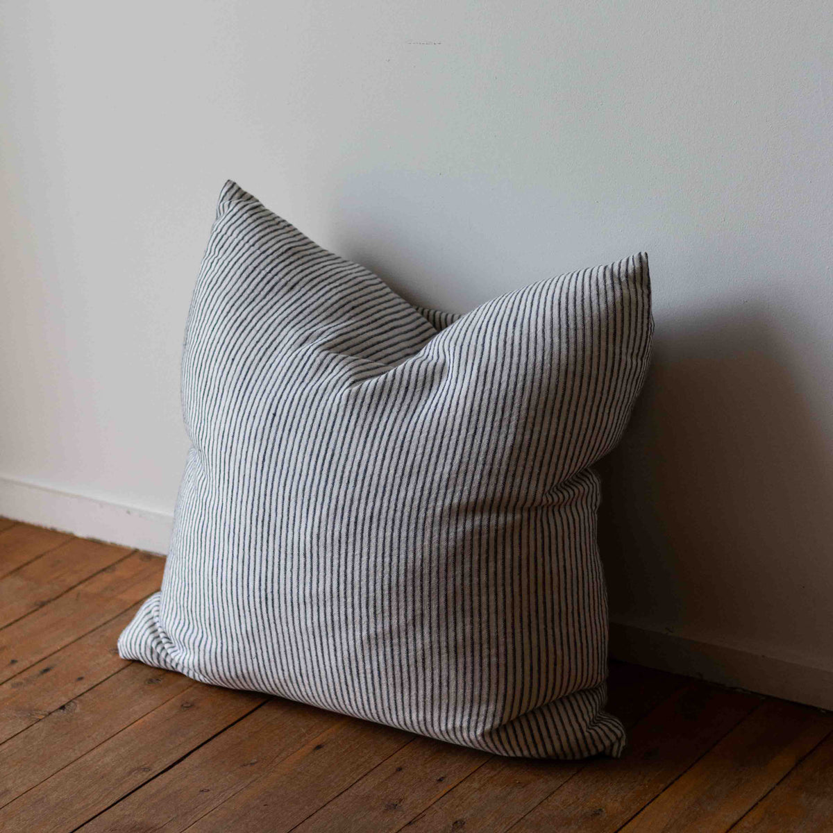Eadie Lifestyle Marina Cushion | White/Ink Stripe – Harry and Kit