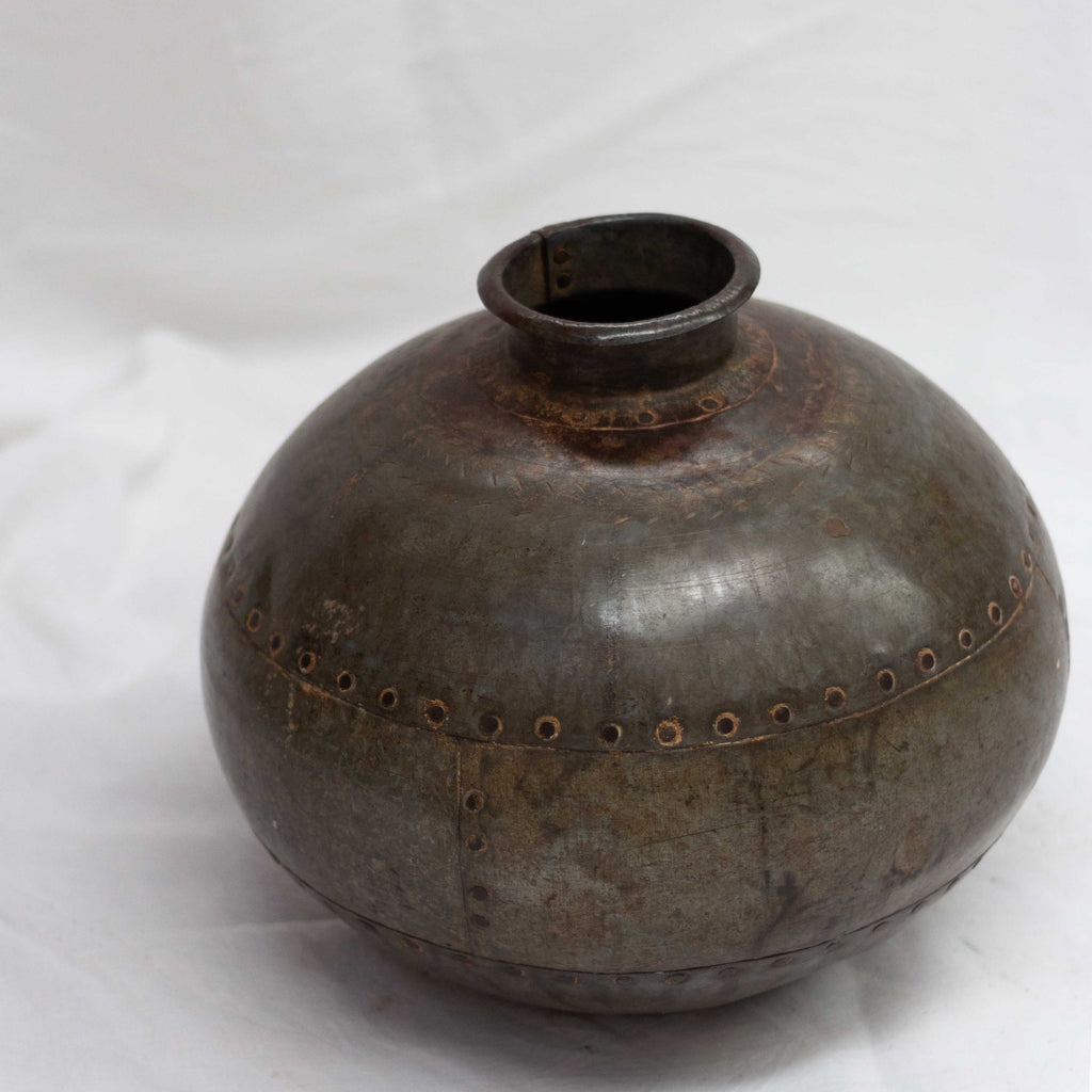 Vintage Indian Iron Storage Pot – Harry and Kit